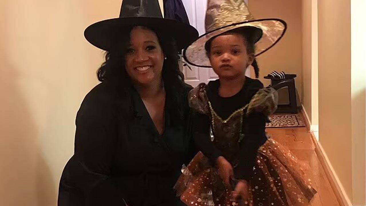 Elise Finch Daughter Age: How Old Is Elise Finch's Daughter Grace Finch ...