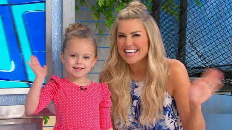 Rachel Reynolds Net Worth 2025: Rachel Reynolds Salary, How Much Does ...